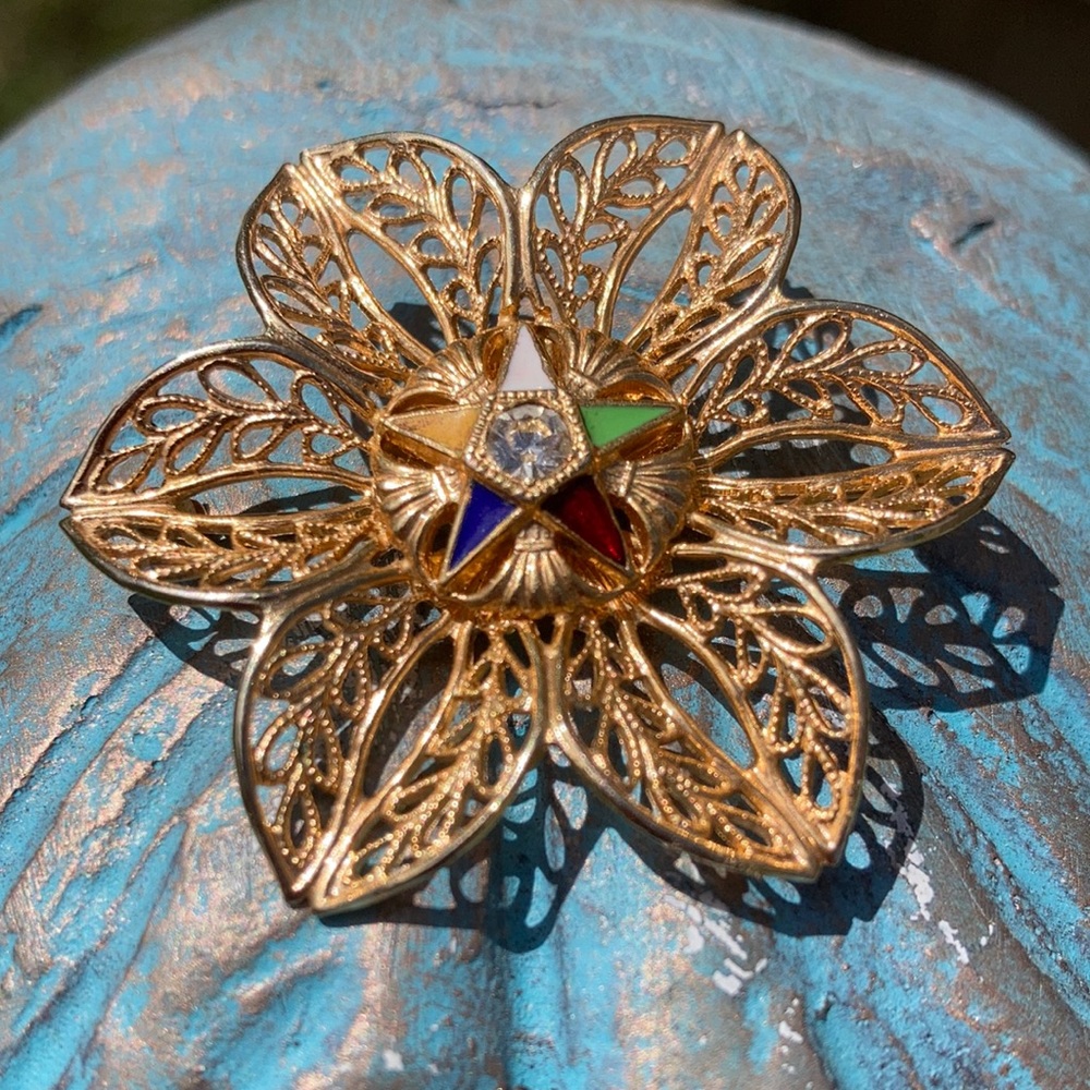 Vintage Eastern Star Brooch Pin - Gem
